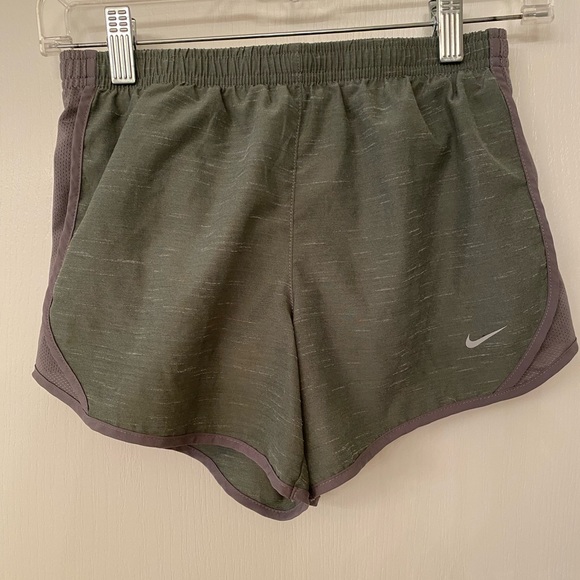 Nike | Bottoms | Nike Dri Fit Girls Small Shorts In Grey | Poshmark